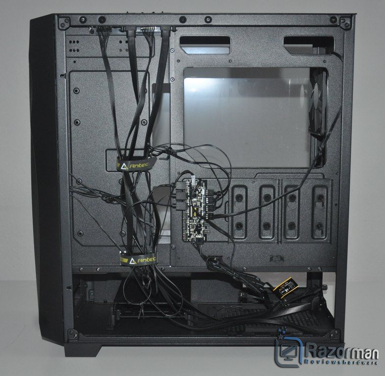 Review Antec DF700 Flux