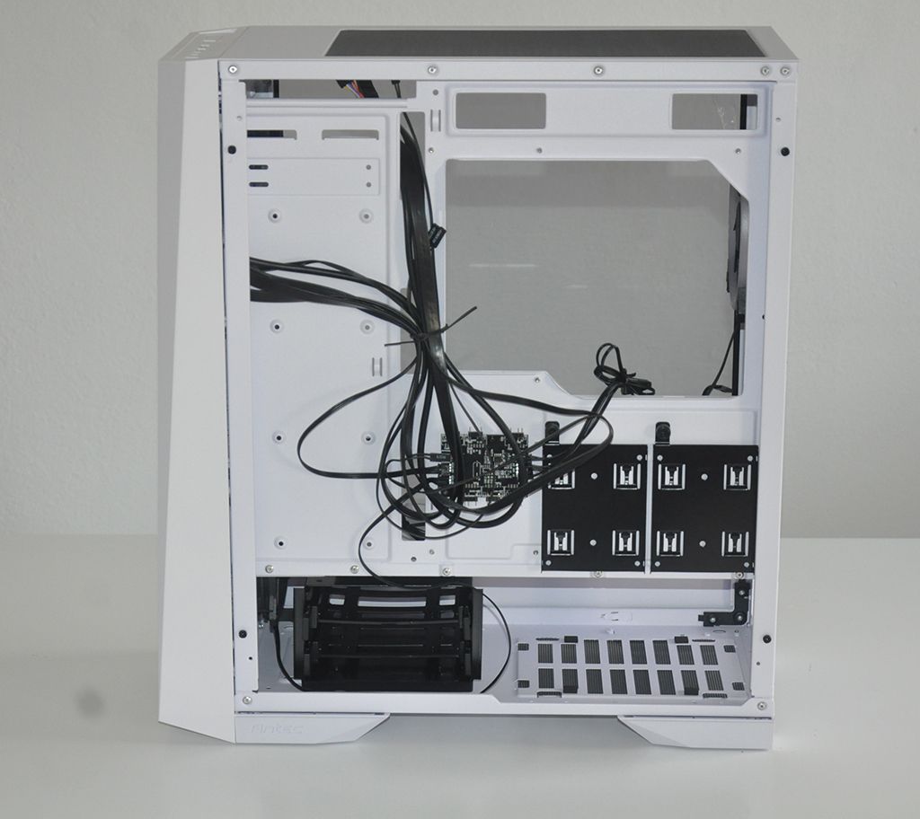 Review Antec DP501 White