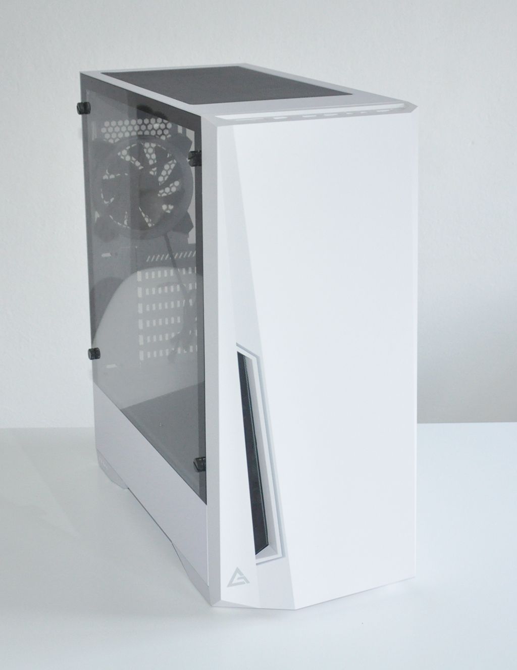 Review Antec DP501 White
