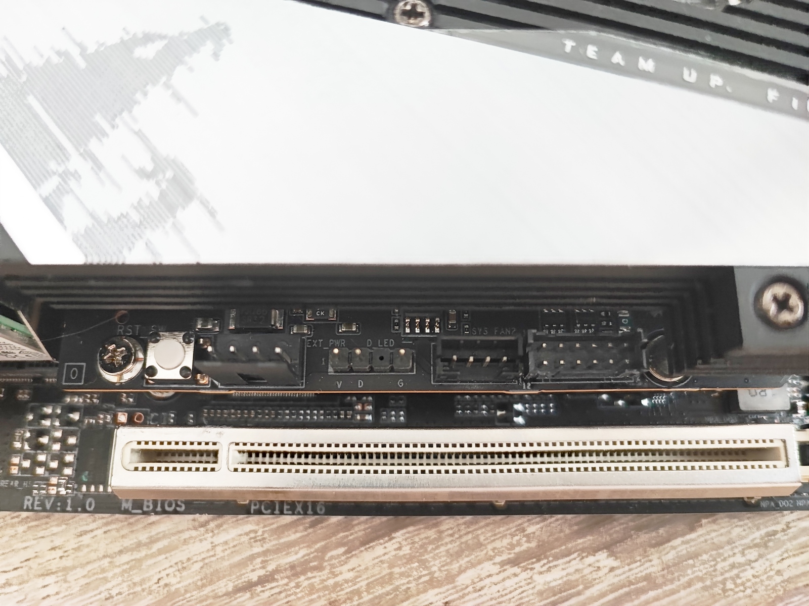 Review Aorus Z690i ULTRA