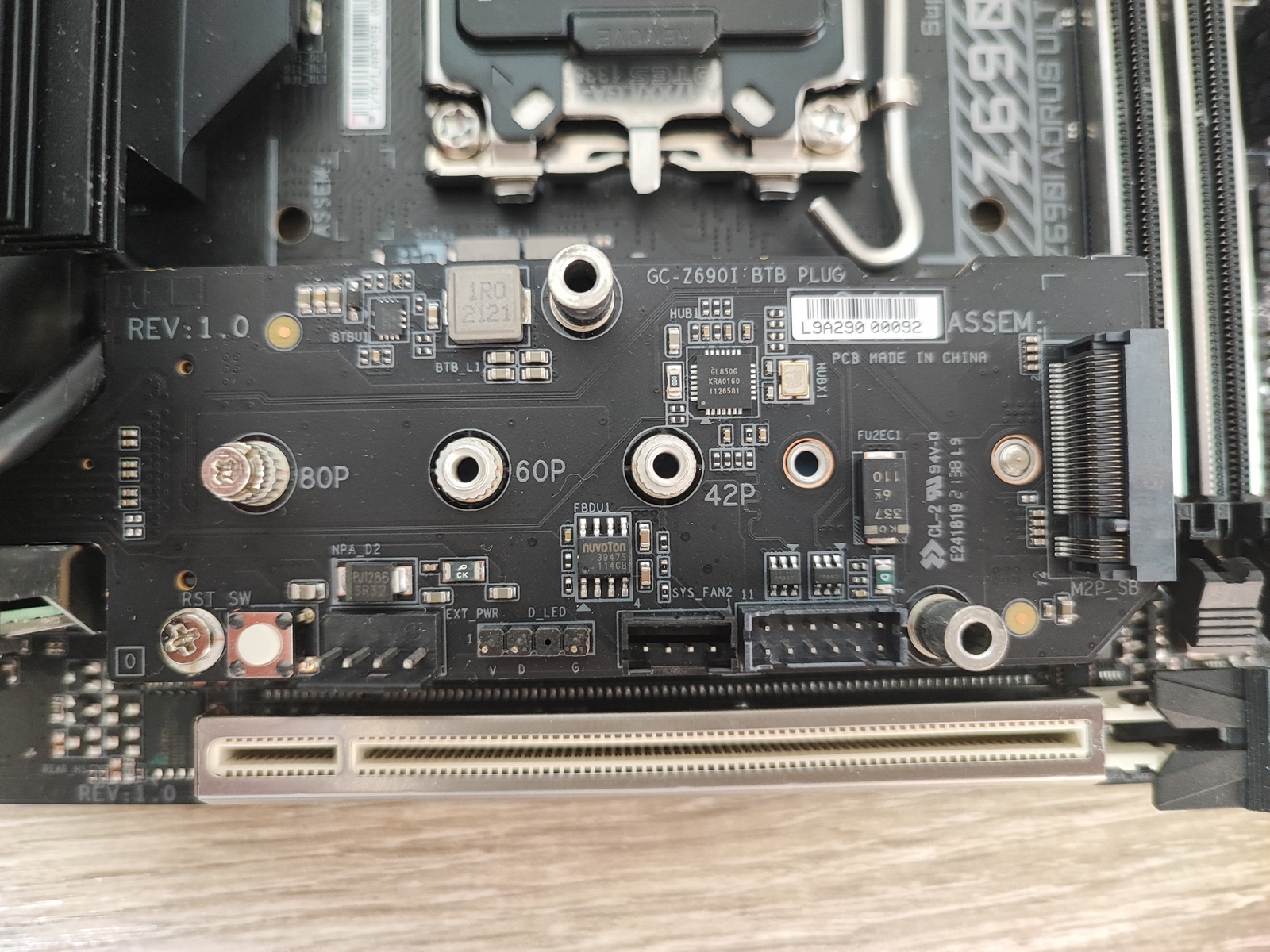 Review Aorus Z690i ULTRA