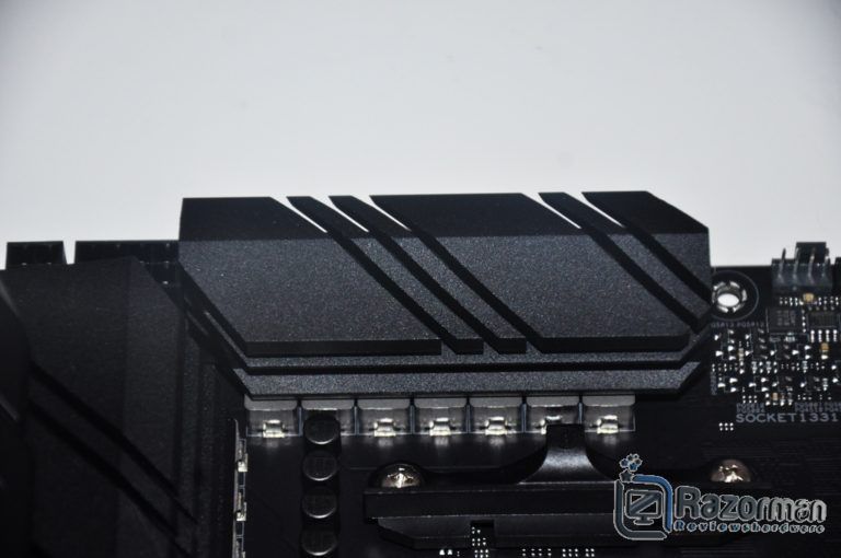 Review ASUS ROG STRIX B550F-GAMING