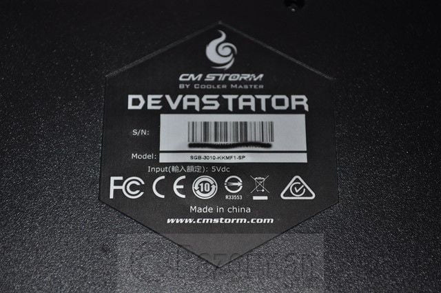 Review Kit CM Storm Devastator
