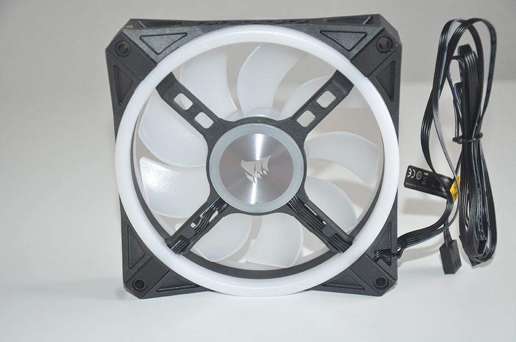 Review Corsair QL120 RGB