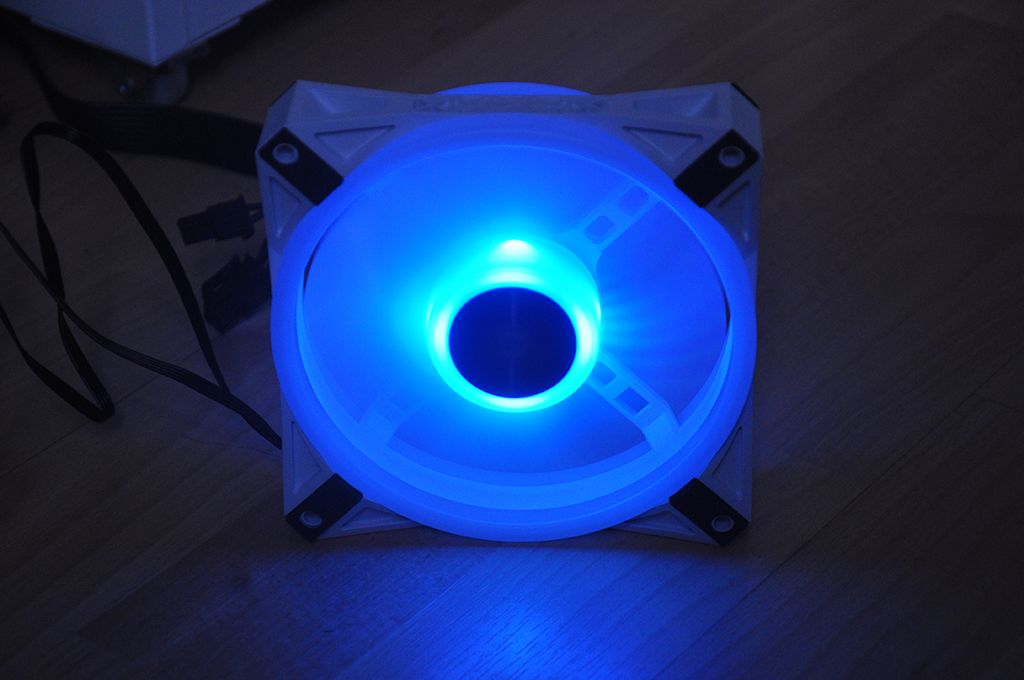 Review Corsair iCue QL120 RGB