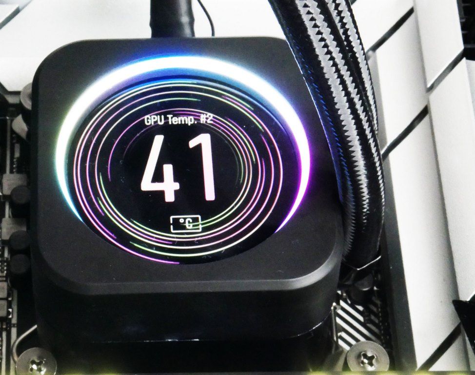 Review Corsair iCUE H100i Elite LCD