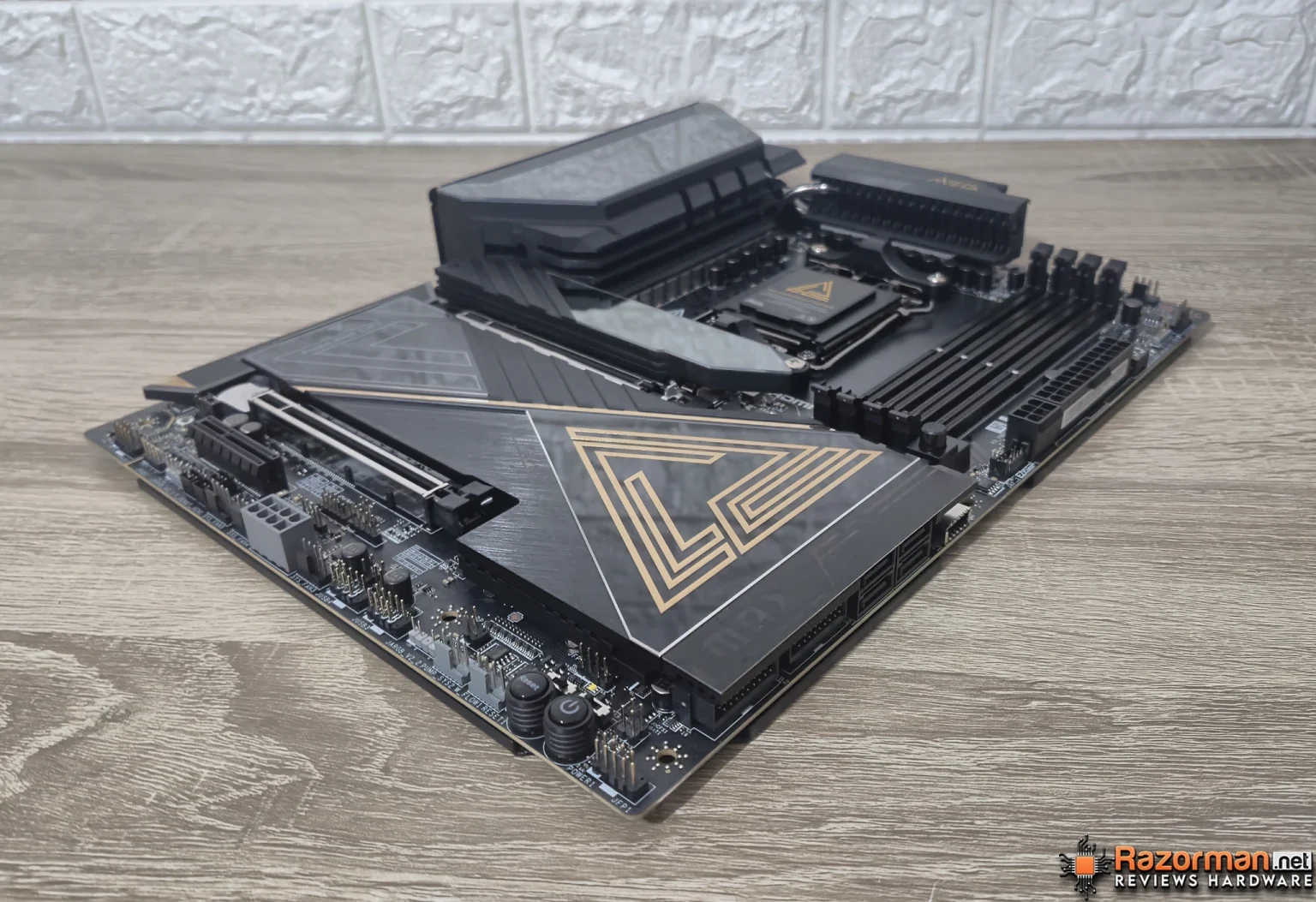 MSI MEG X870E ACE MAX Review en Español