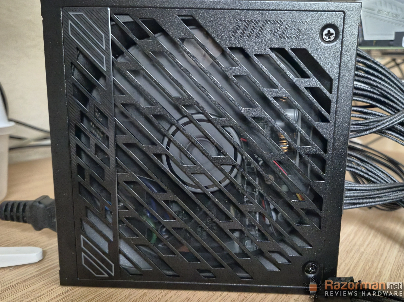 MSI MPG A1000GS PCIe5 review en Español