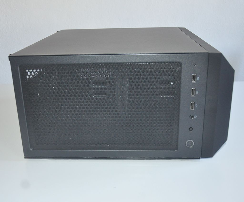 Review Silverstone Fara B1