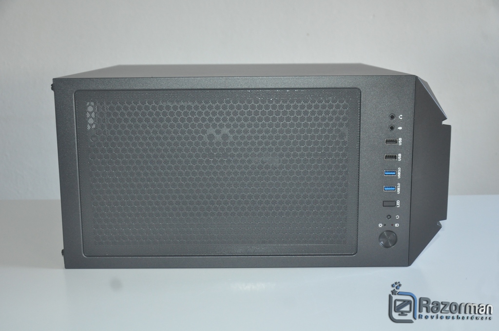 Review Silverstone FARA V1 M