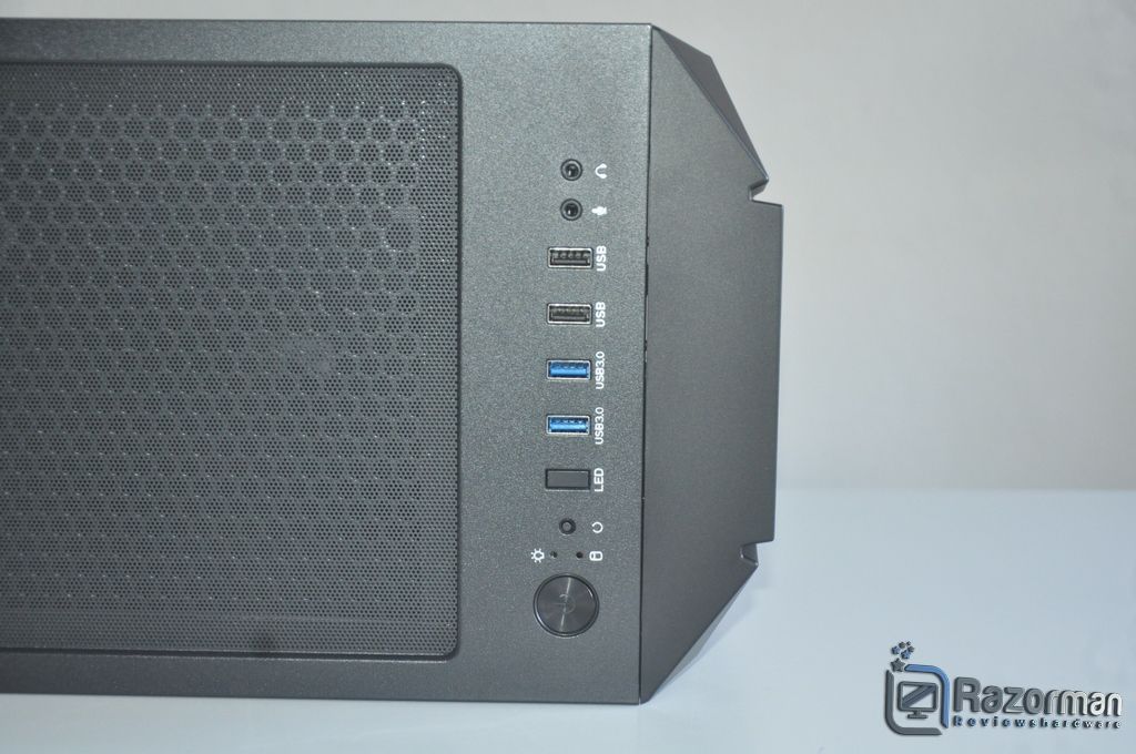 Review Silverstone FARA V1 M