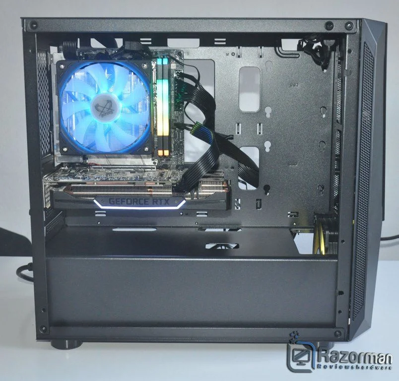 Review Silverstone FARA V1 M